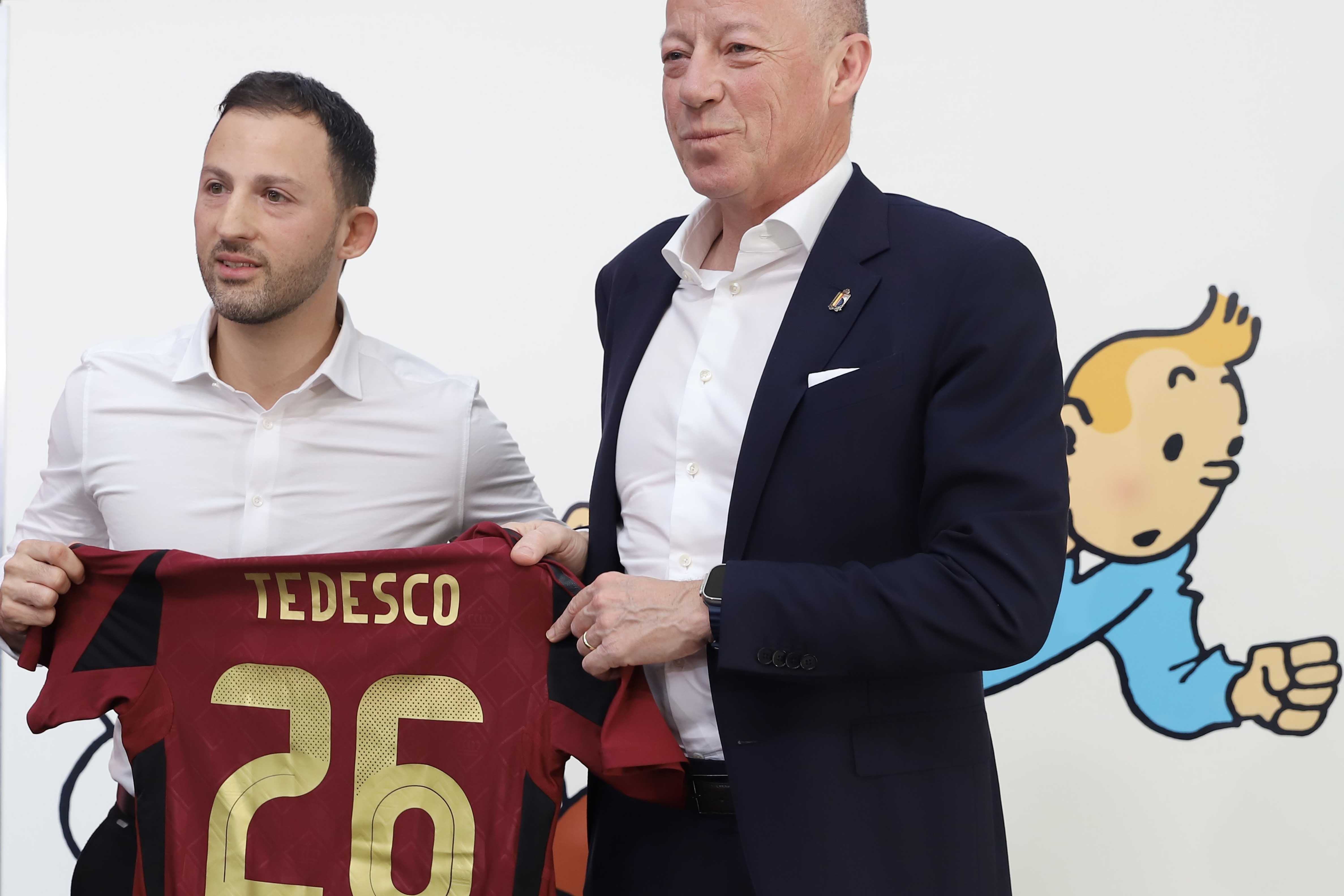 Un maillot extérieur inspiré de Tintin en hommage au dessinateur Hergé